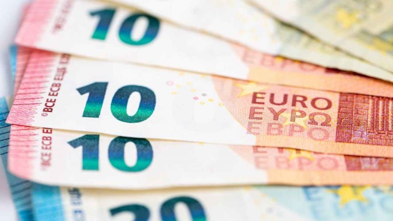 Gli stipendi di Dicembre saranno in arrivo entro il 12 Gennaio, lo dice ...